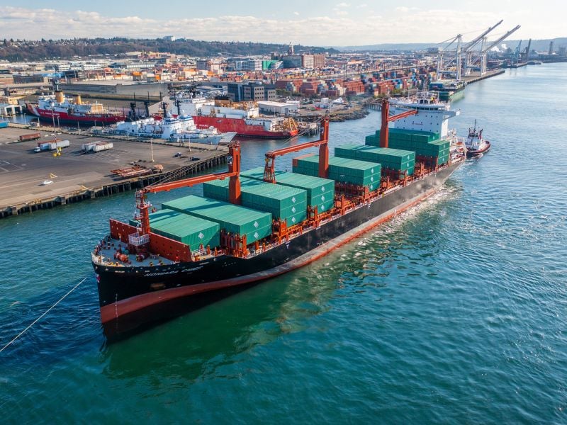 UWL and Swire Shipping Announce Year Two Commitments and IPI Program For Sun Chief Express Service